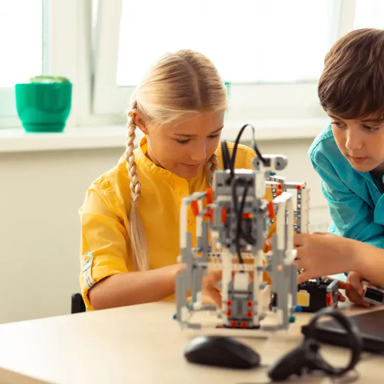 AI Club with School Partnerships (Complete Guide 2026) - CodaKid